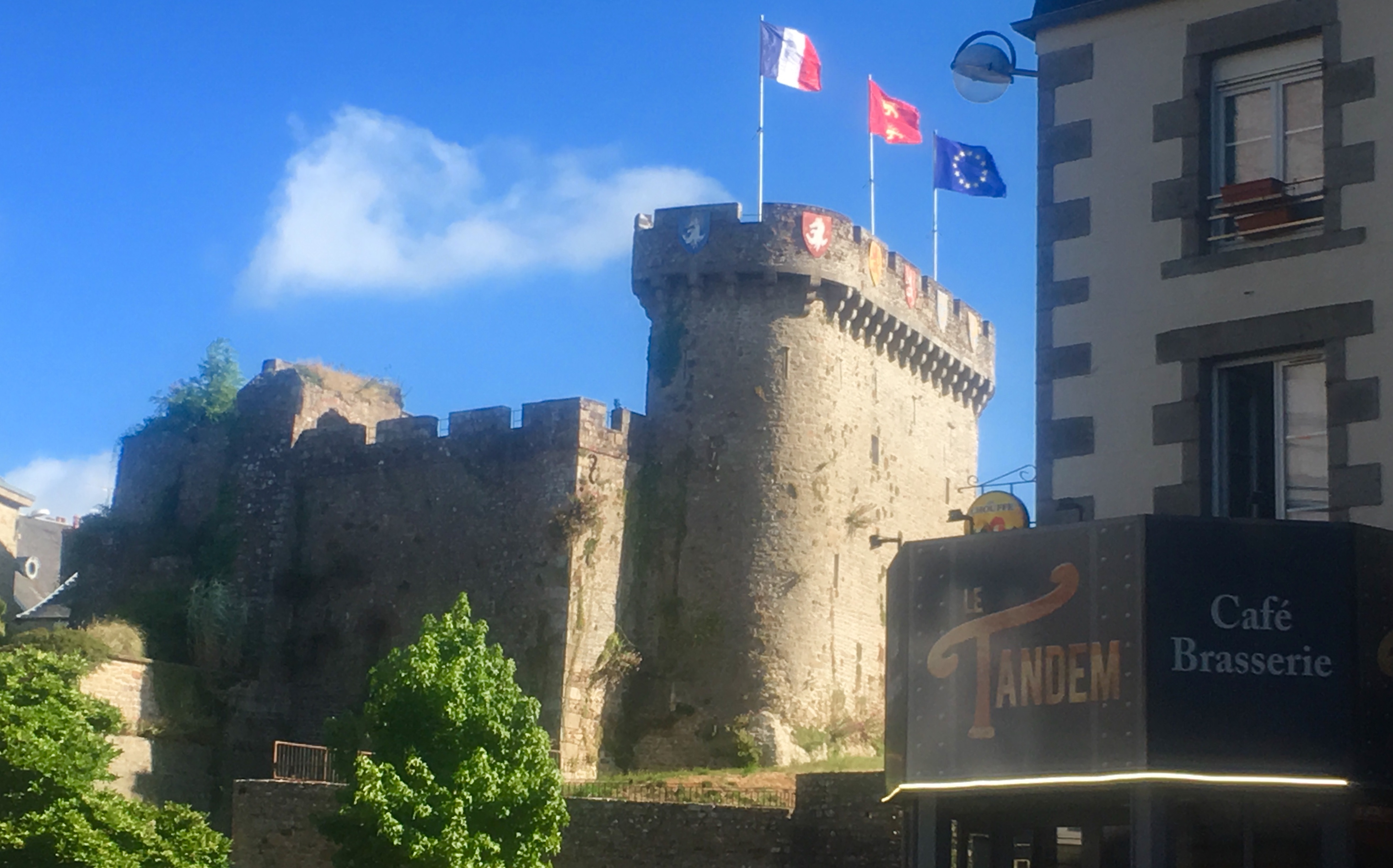 Destination-Marché-Avranches – Light Of France Tours